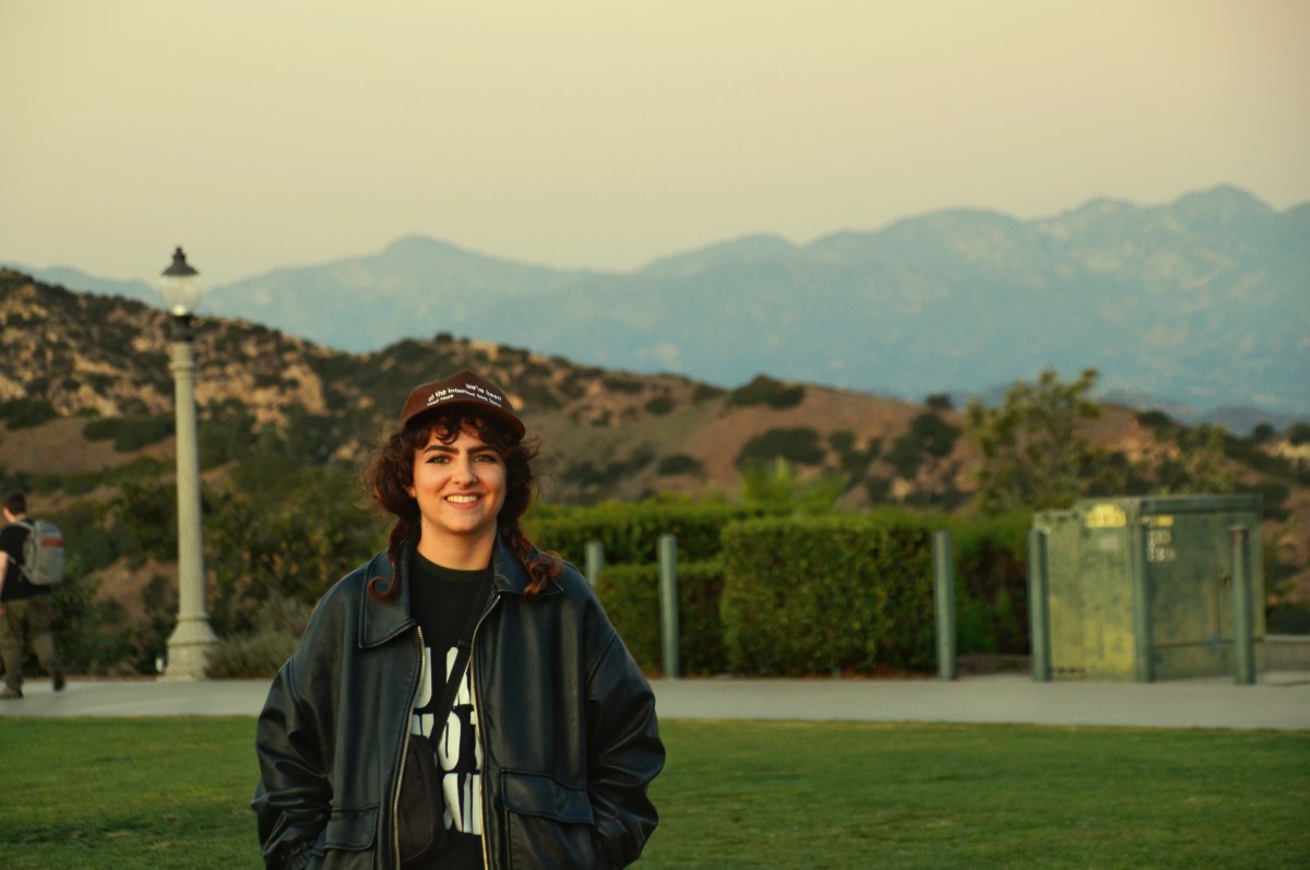 About – Victoria Freire